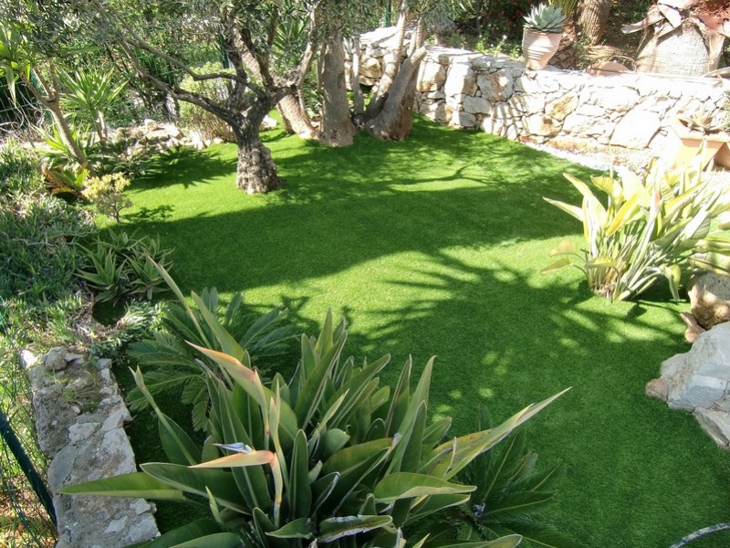 Paysagez votre jardin grace au gazon synthetique